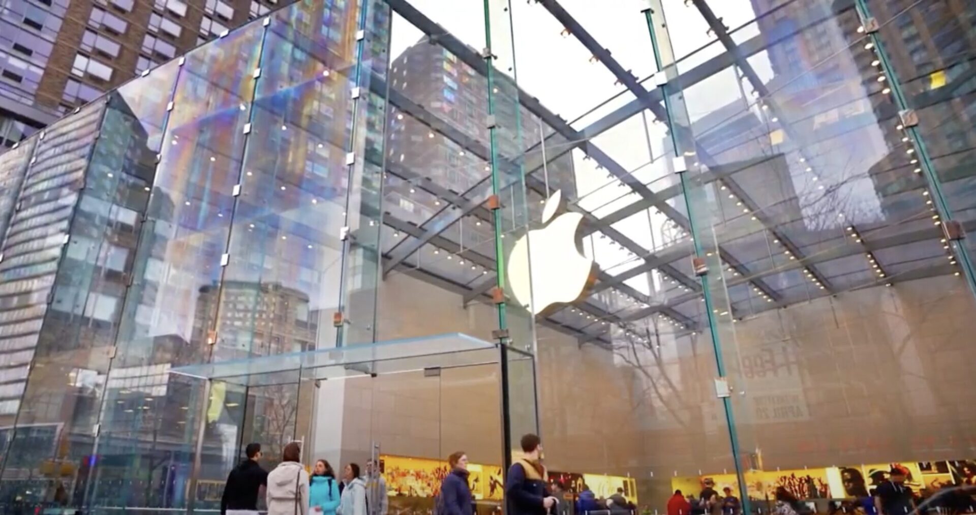 Apple Retail Workers Vote to Unionize in Maryland, Marking a Historic First