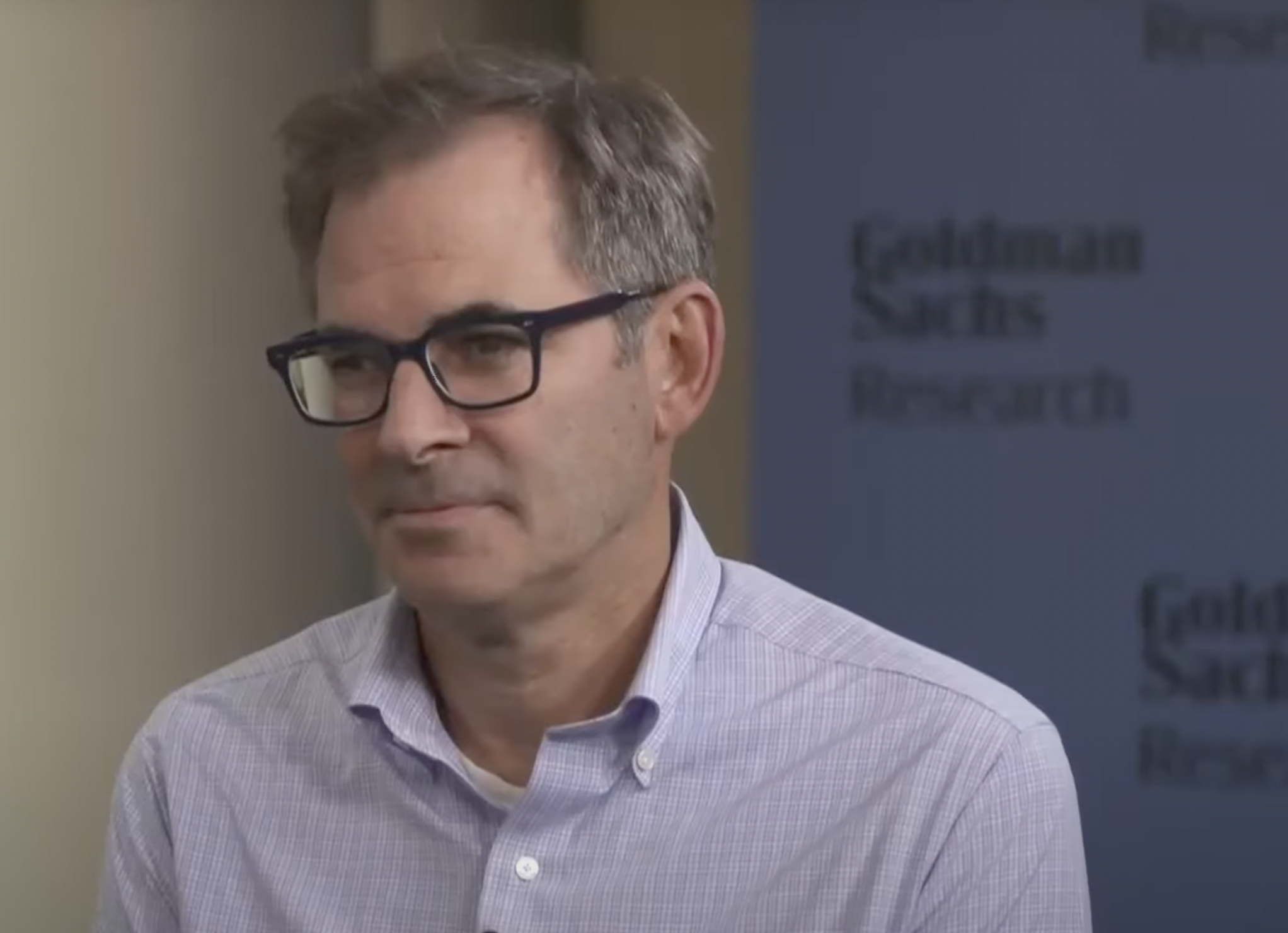 CoreWeave Revenue Soars 420% to $982M in Q1 Amid AI Demand Boom